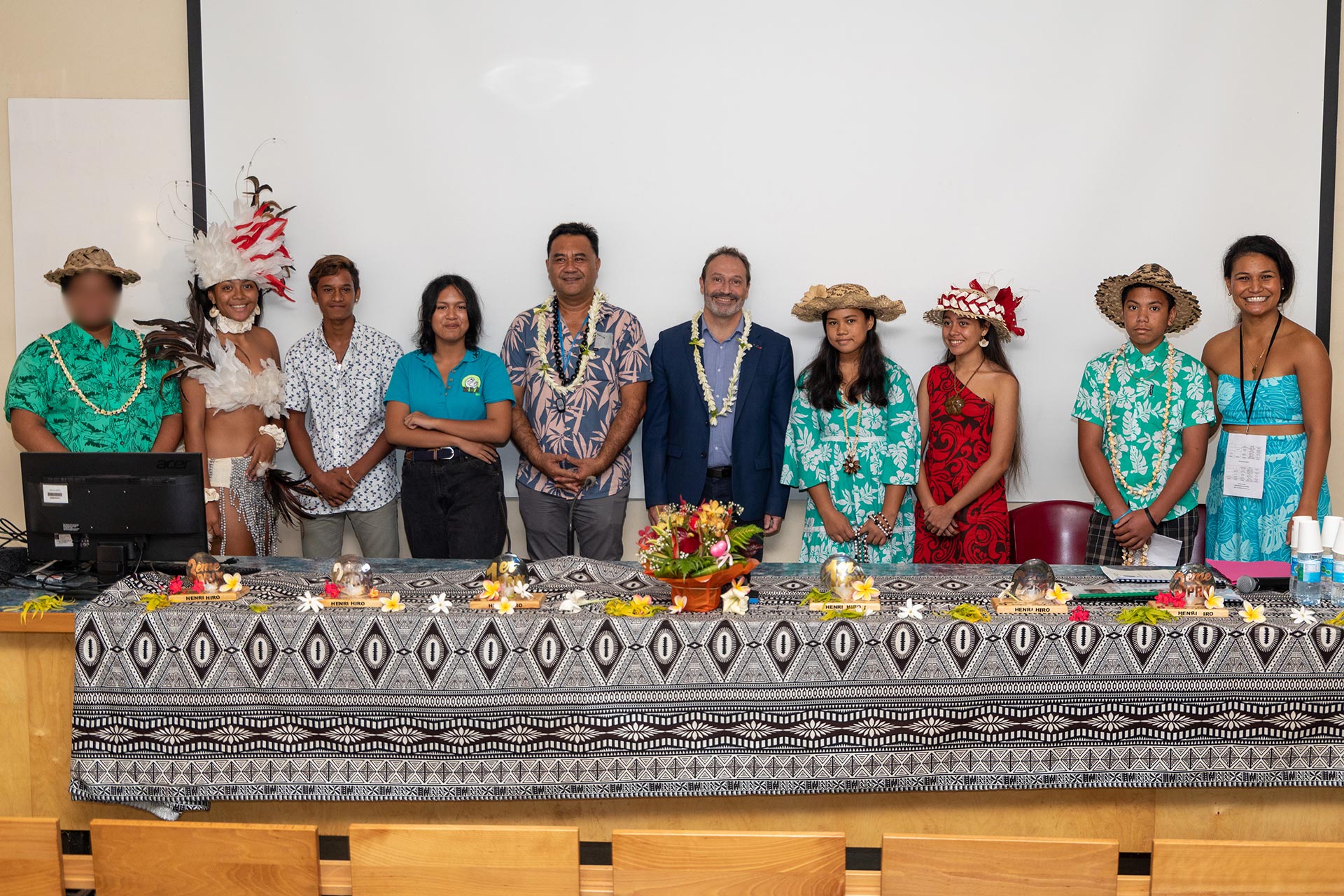Rencontres poétiques Henri Hiro | Vice-rectorat de Polynésie française
